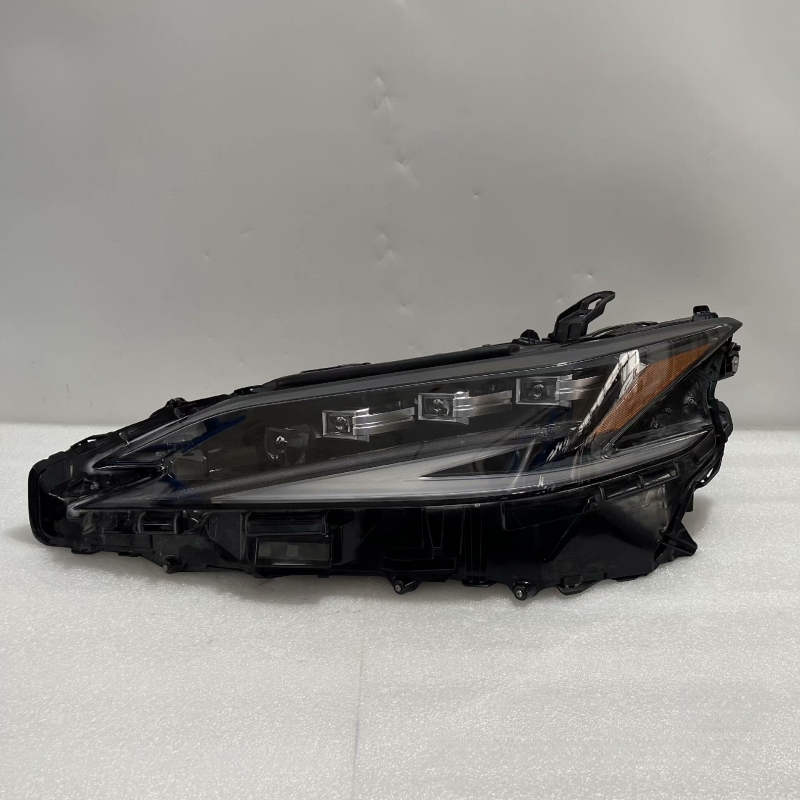 Lexus ES 3-beam LED headlights