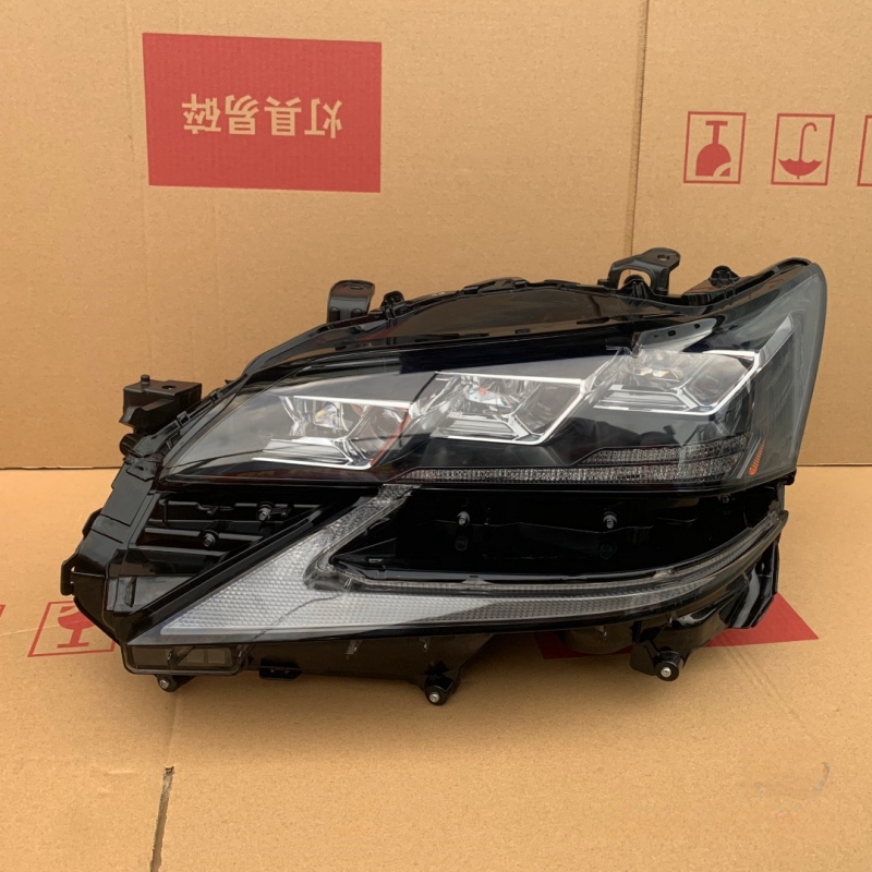 Lexus GS 3-beam LED headlights