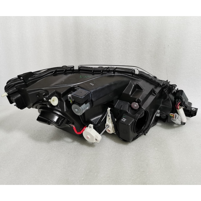 Lexus LS LED headlights